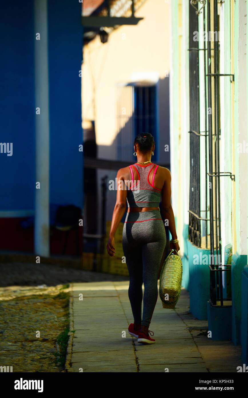 Woman cuba hi-res stock photography and images - Alamy