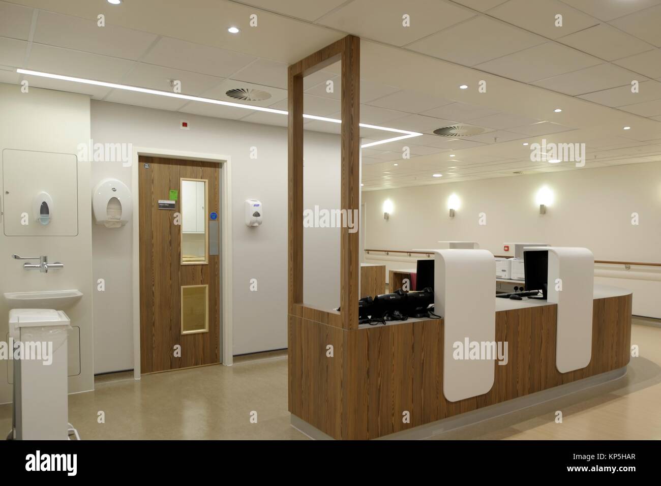 Posh hospital room hi-res stock photography and images - Alamy