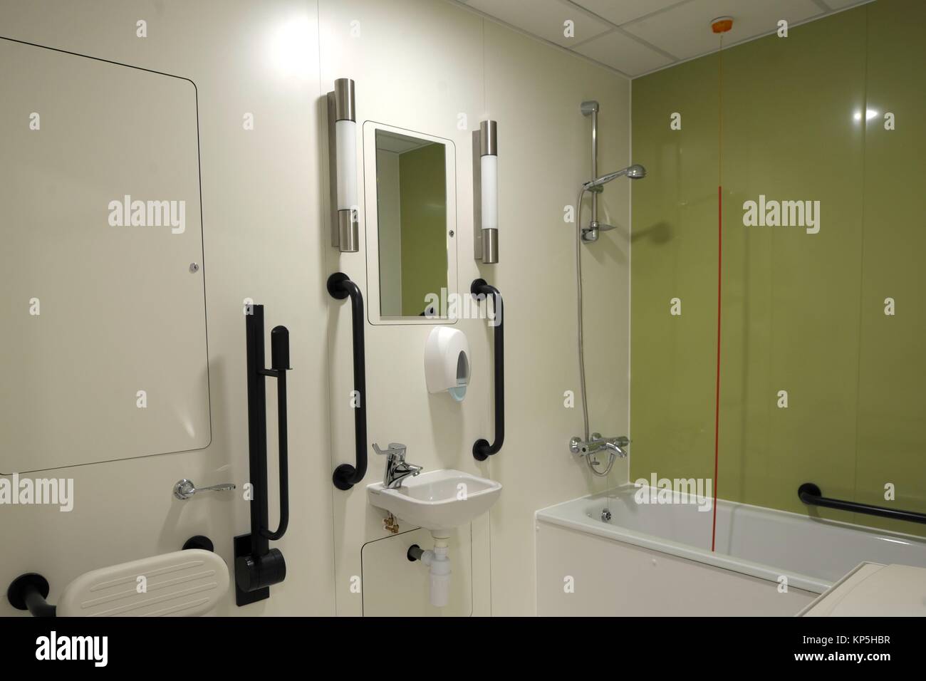 Posh hospital room hi-res stock photography and images - Alamy