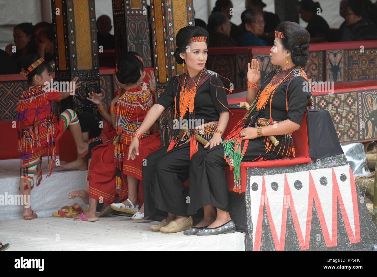 Tana toraja funeral ceremony hi-res stock photography and images - Alamy