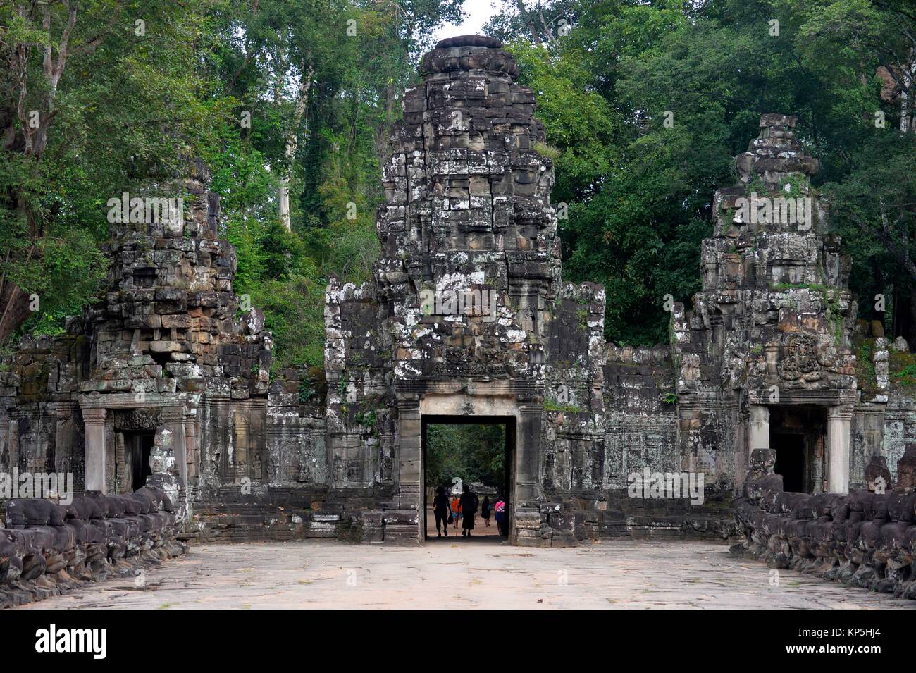 Asia gate entrance hi-res stock photography and images - Alamy