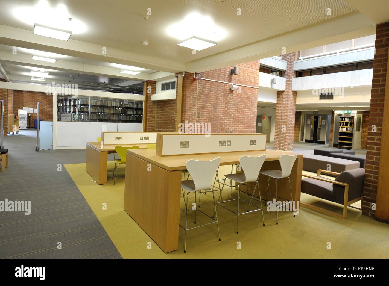 Learning kiosks hi-res stock photography and images - Alamy