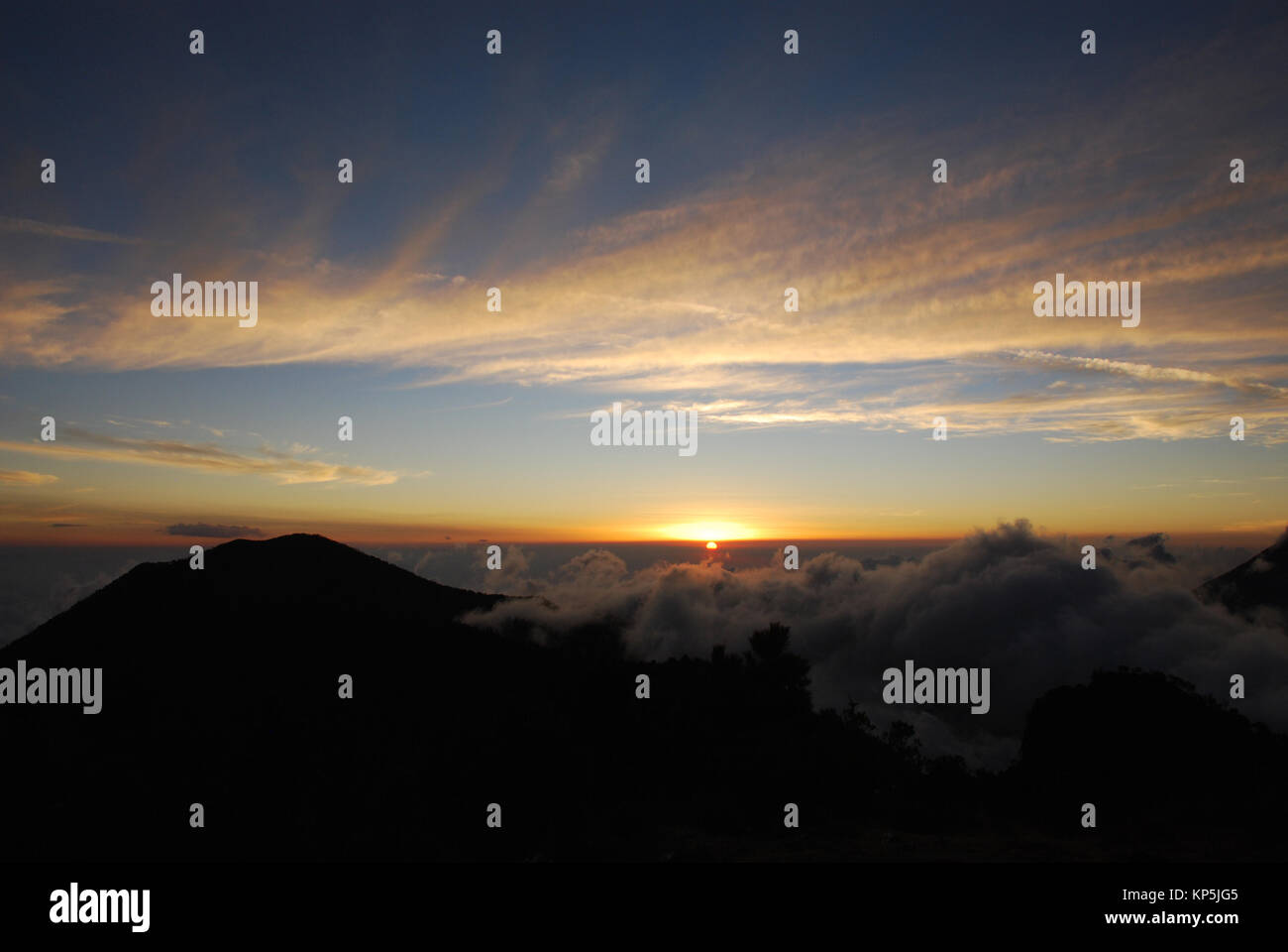 Agua volcano hi-res stock photography and images - Alamy