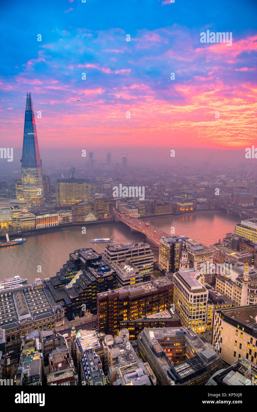 Beautiful sunset over London, with the Shard and London Bridge. London ...