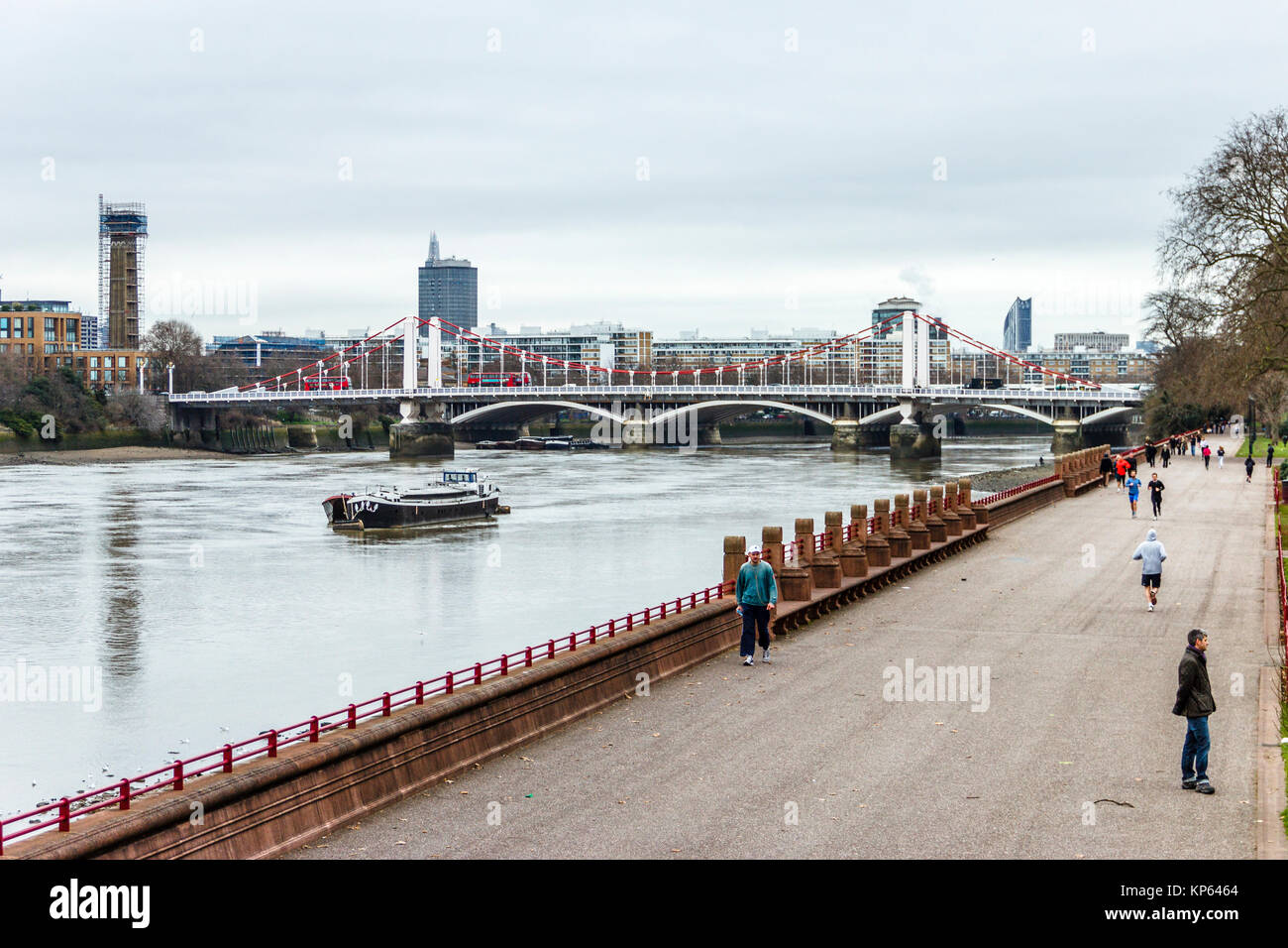 View of Chelsea Bridge from the embankment at Battersea, London, UK ...