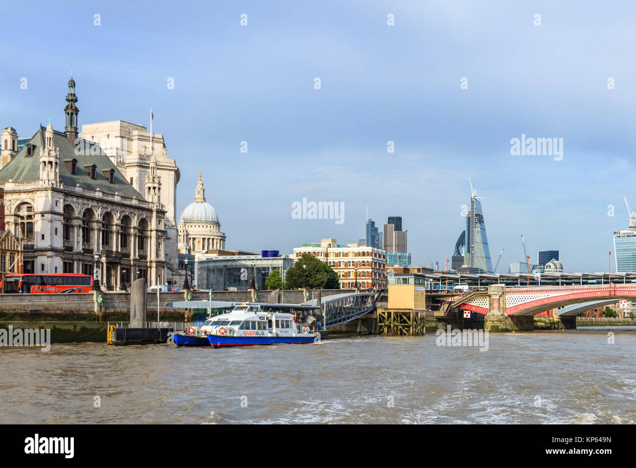 Thames clipper water bus hi-res stock photography and images - Alamy