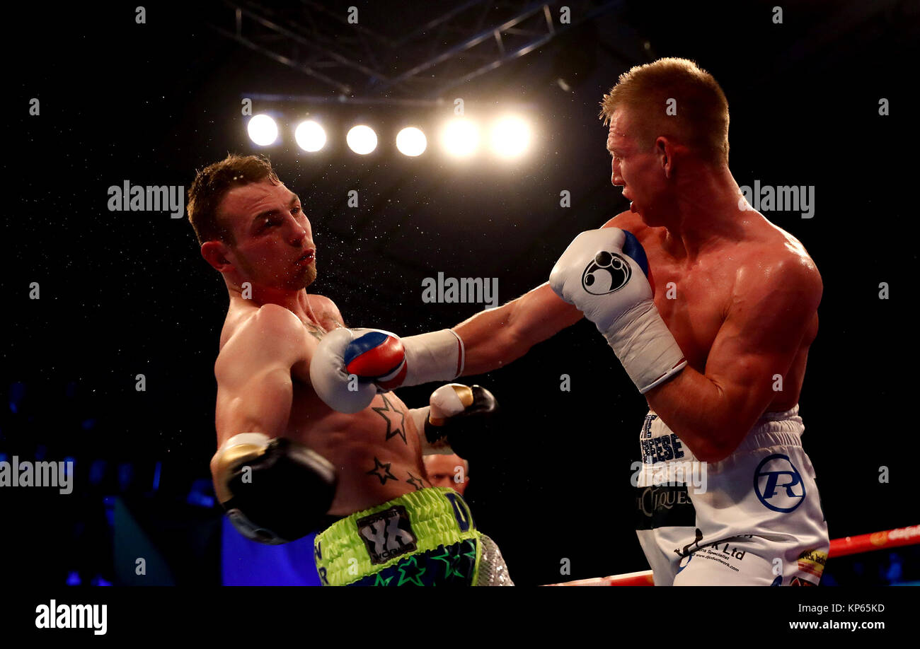 Ted Cheeseman (right) and Tony Dixon during the Super-Welterweight ...