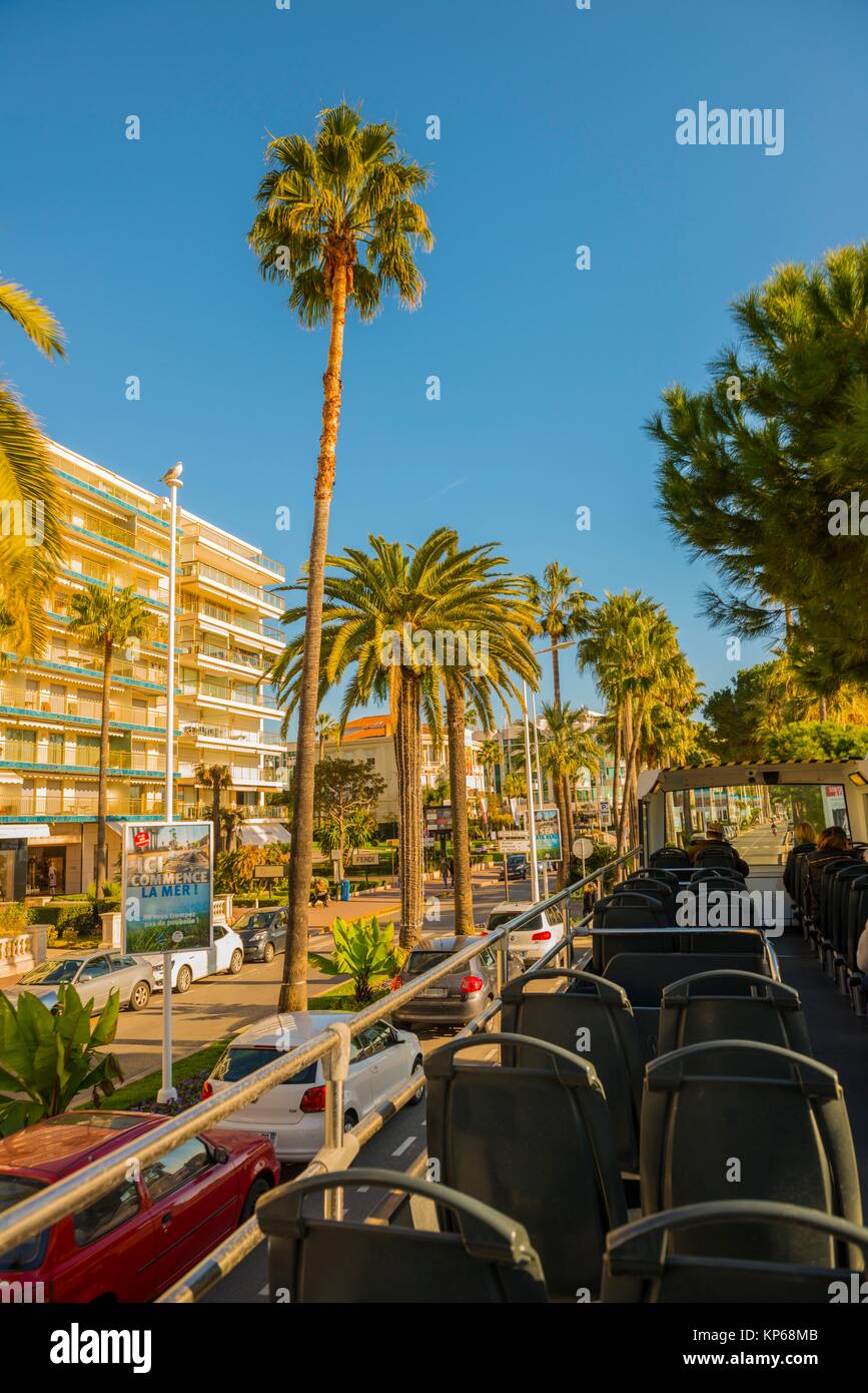 Bus roof hi-res stock photography and images - Alamy