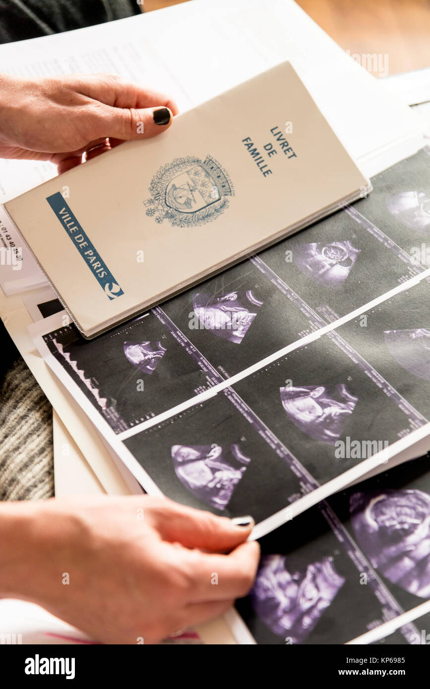 Concept of family hi-res stock photography and images - Alamy