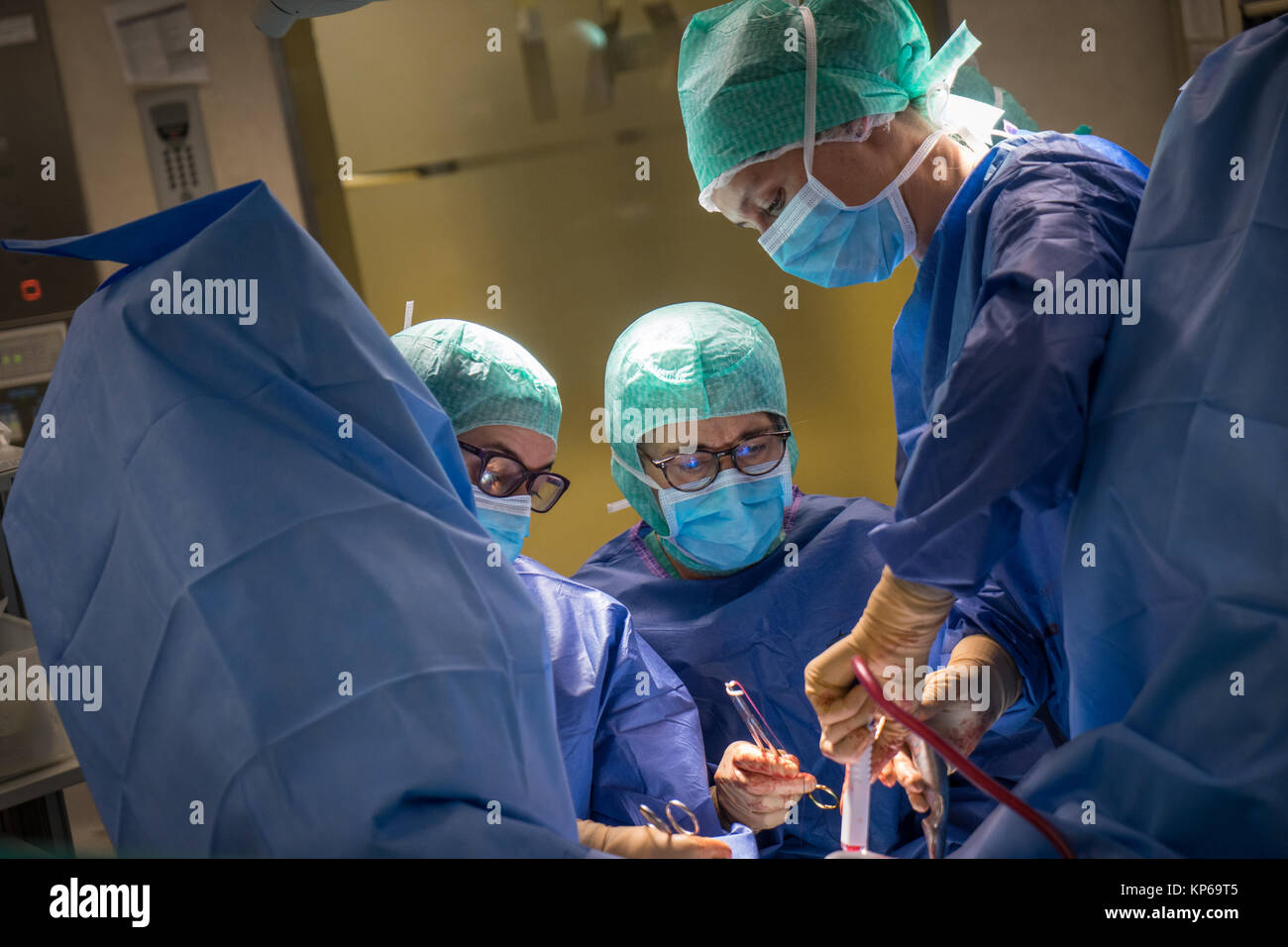 Woman hysterectomy hi-res stock photography and images - Alamy