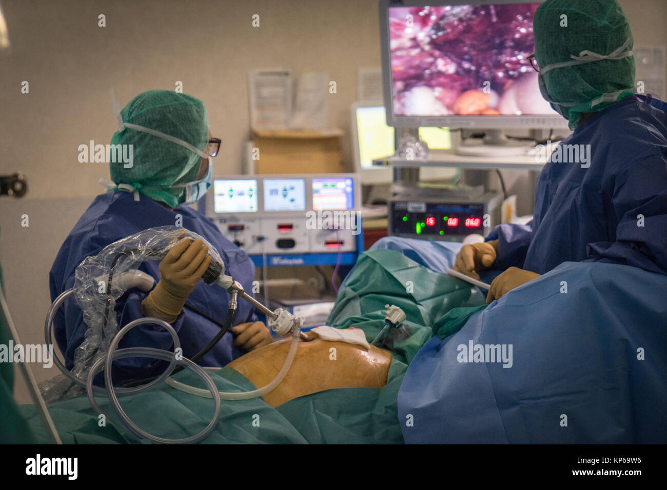 Laparoscopic hysterectomy hi-res stock photography and images - Alamy