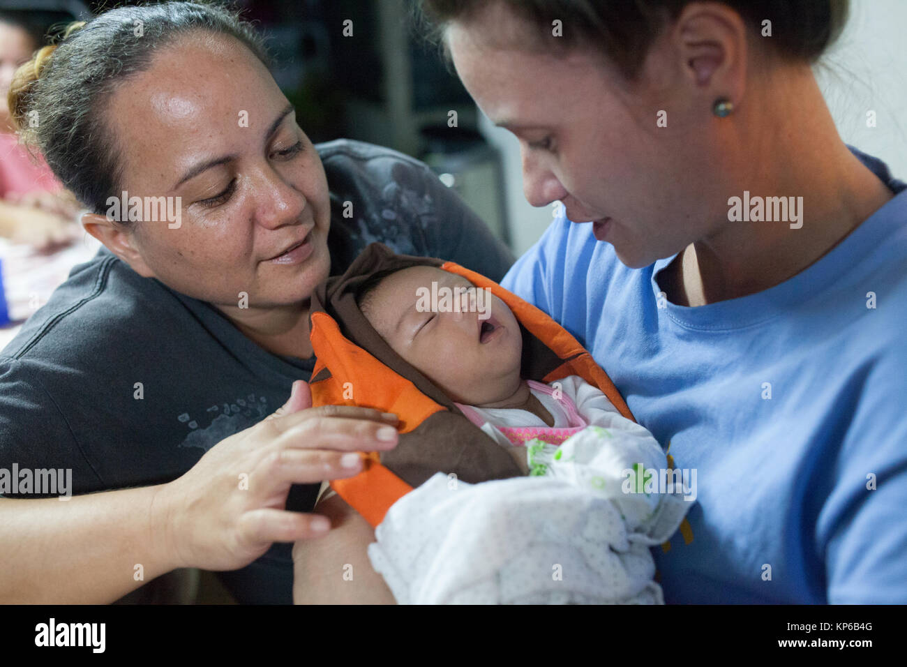 Adoption family hi-res stock photography and images - Alamy