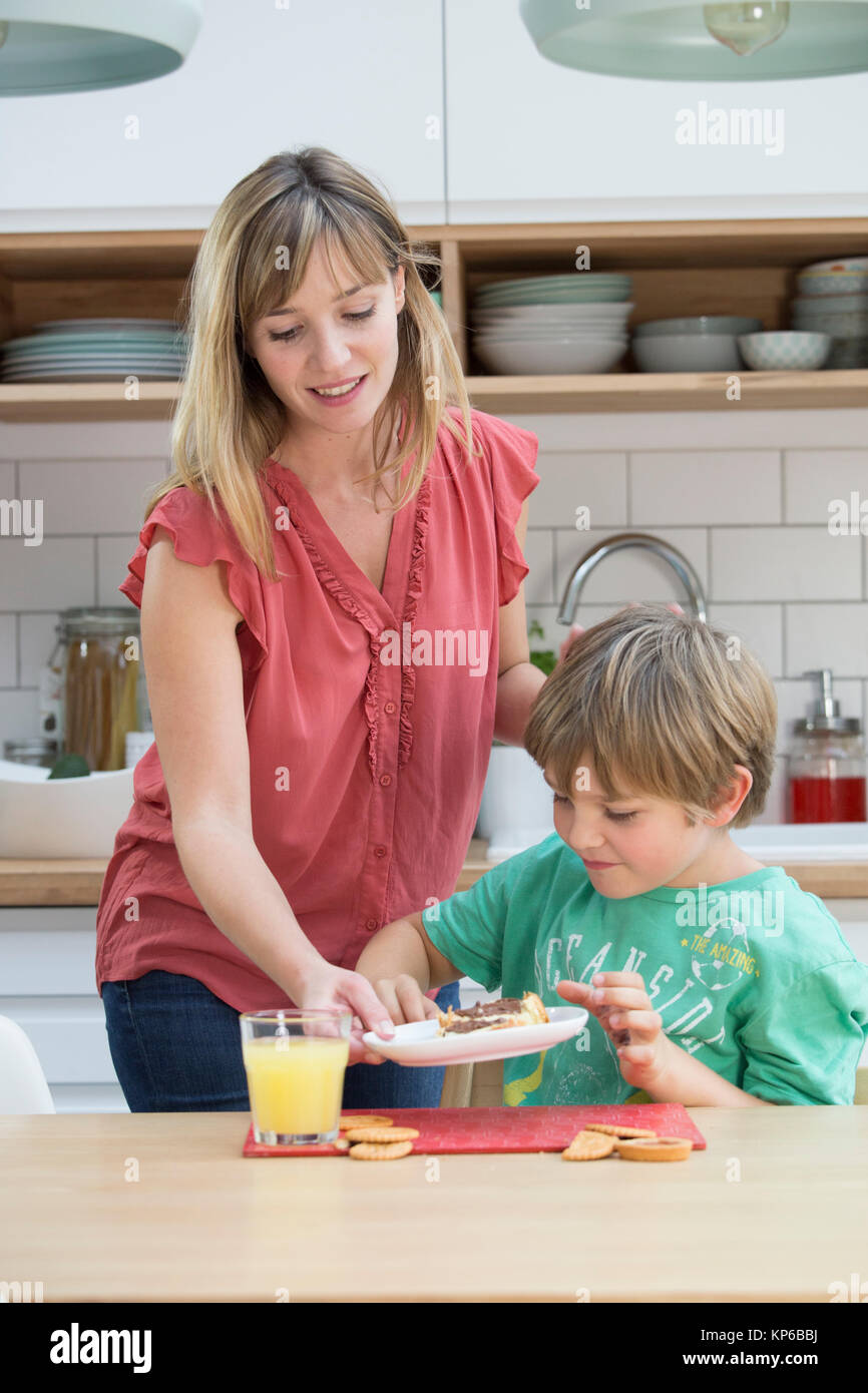 Children sweets and fizzy drinks hi-res stock photography and images ...