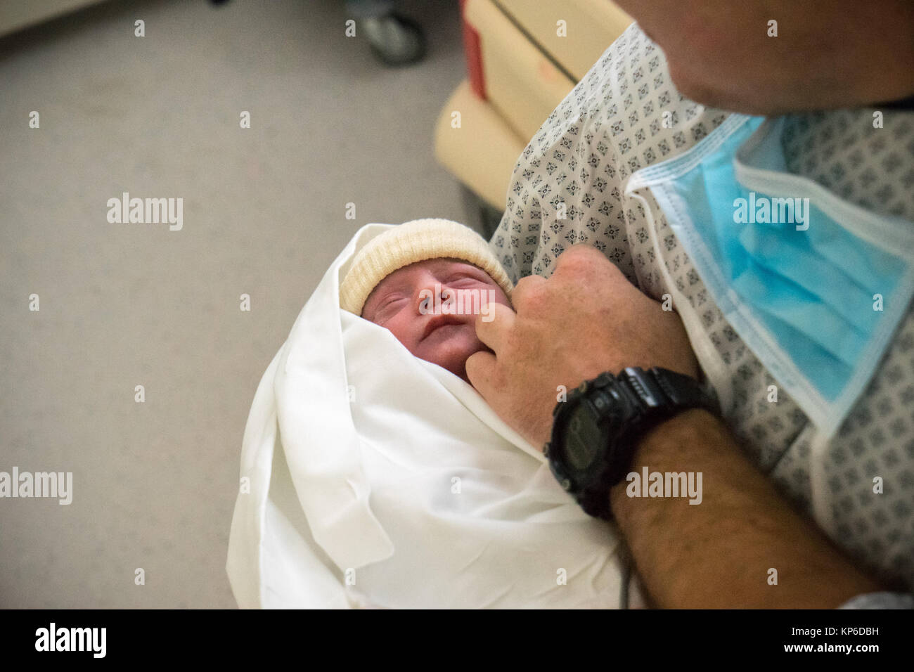 Hospital birth father hi-res stock photography and images - Alamy