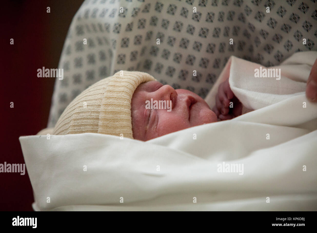 Father child birth hospital hi-res stock photography and images - Alamy