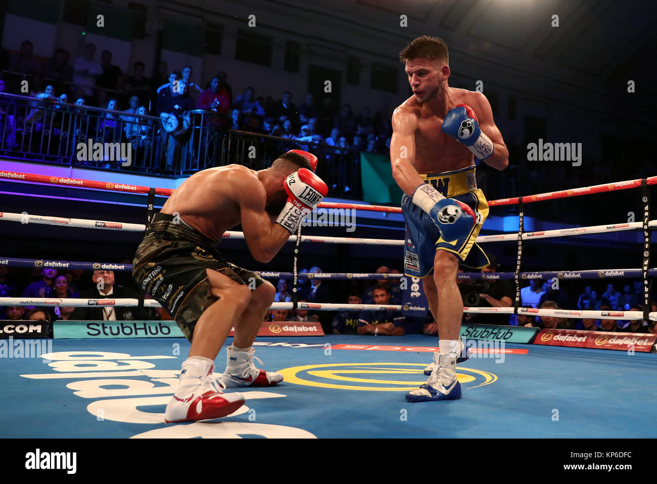 Martin J Ward (right) and Juli Giner in the EBU Super-Featherweight ...