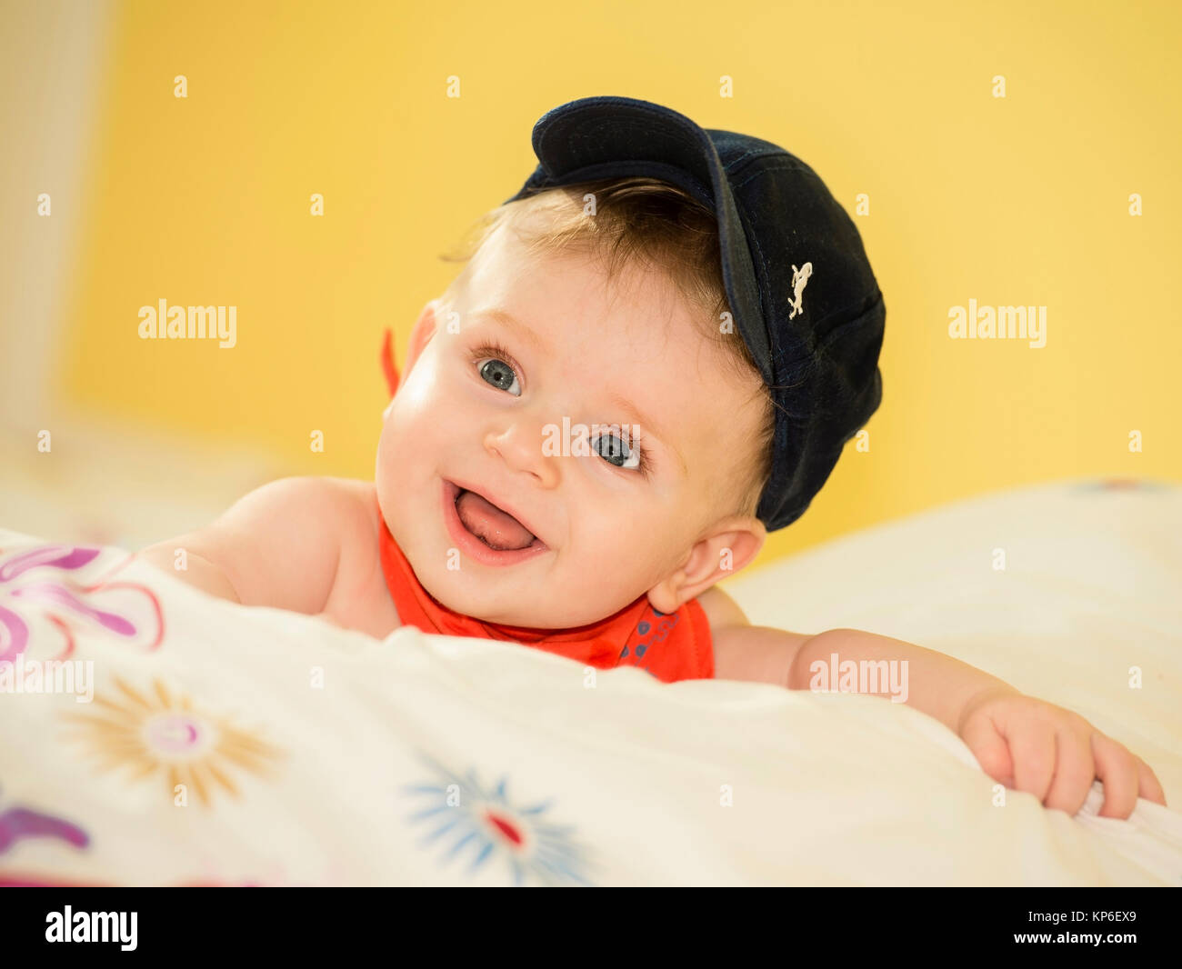 Bub, 6 Monate alt - little boy, 6 month Stock Photo - Alamy