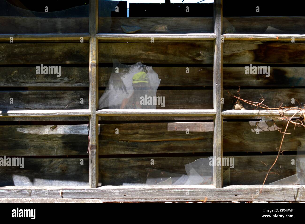 old broken window Stock Photo - Alamy