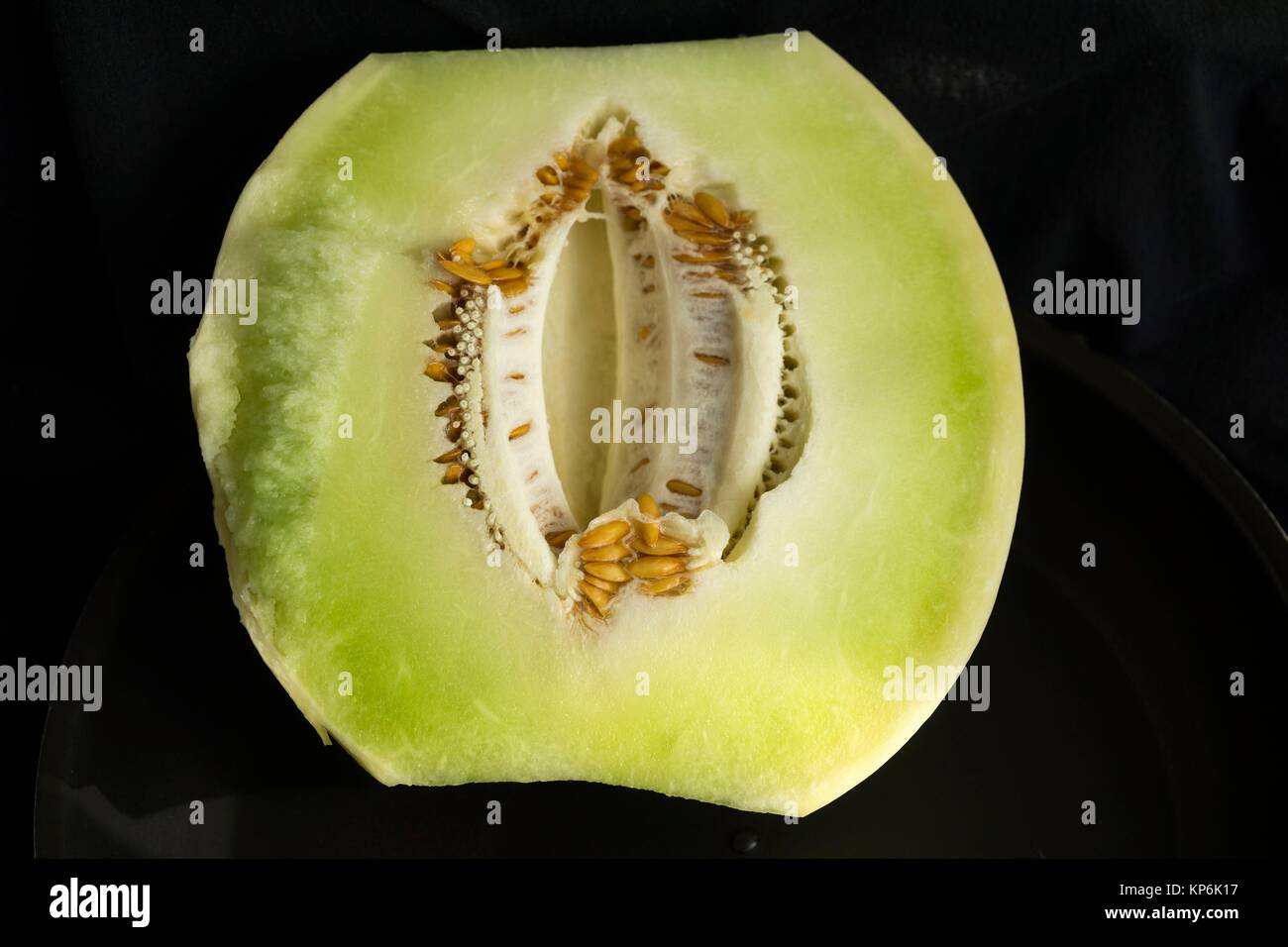 Cross section honeydew melon hi-res stock photography and images - Alamy