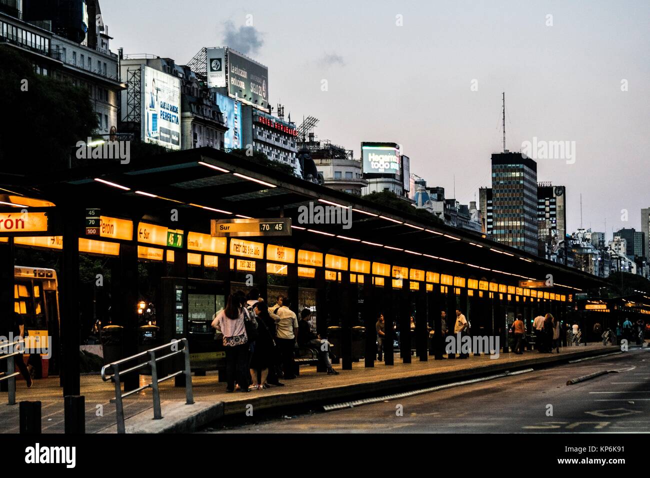 Terminal de bus hi-res stock photography and images - Alamy