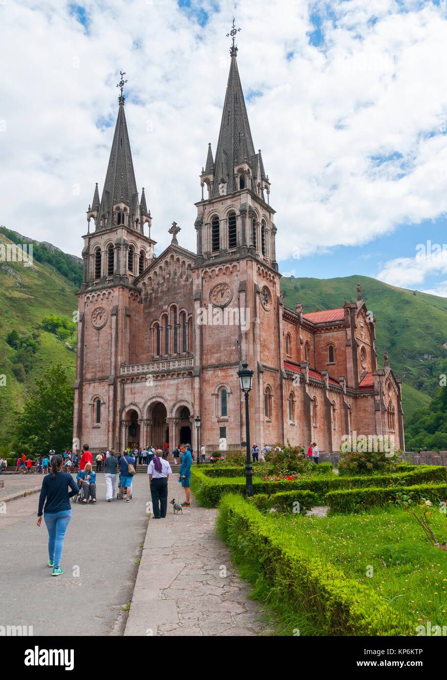 Real covadonga picos hi-res stock photography and images - Alamy