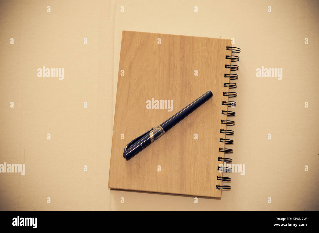 book and pen Stock Photo - Alamy