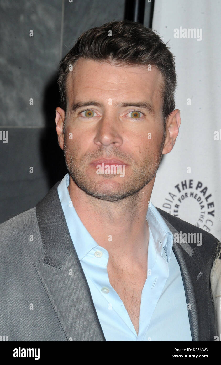 NEW YORK, NY - MAY 14: Scott Foley attends The Paley Center for Media ...