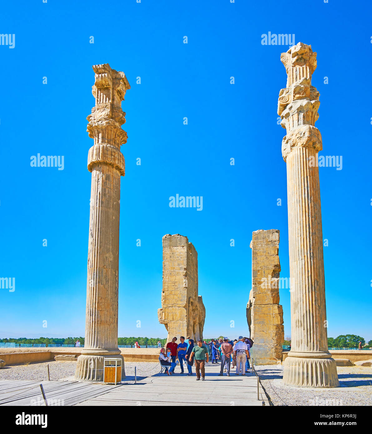 PERSEPOLIS, IRAN - OCTOBER 13, 2017: The walk through the All Nations ...