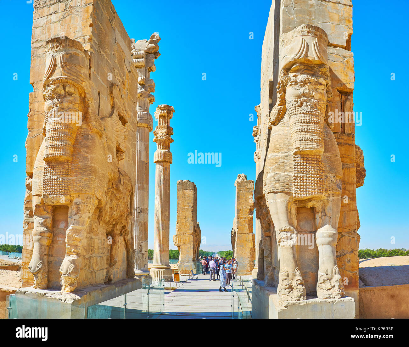 PERSEPOLIS, IRAN - OCTOBER 13, 2017: The great entrance to All Nations ...