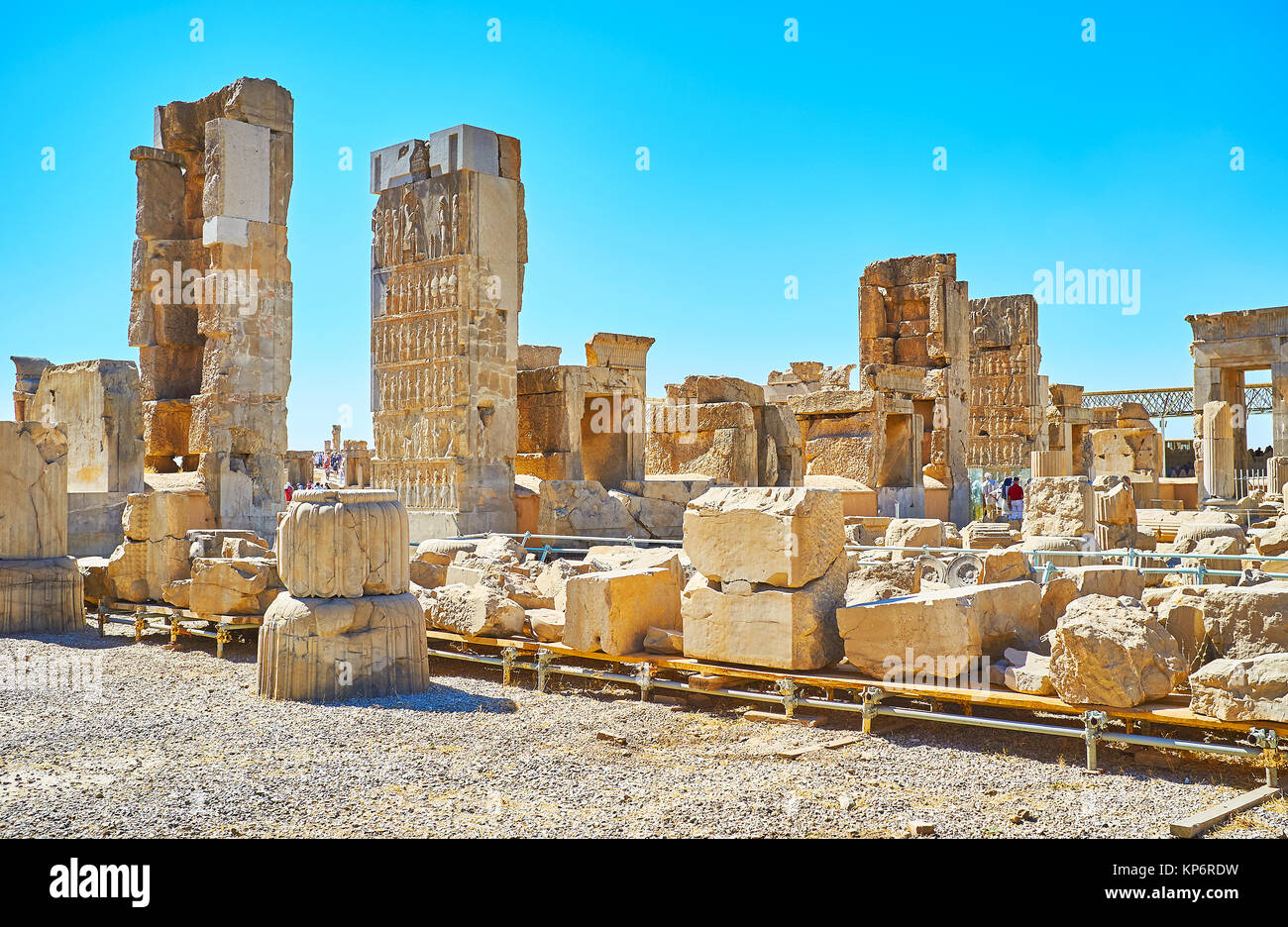 Pillars persepolis hi-res stock photography and images - Alamy