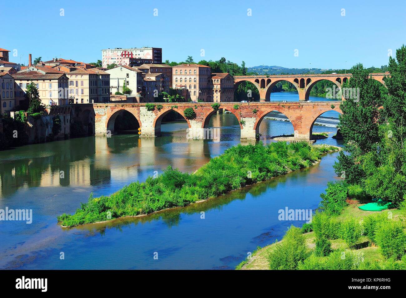 Old bridge pont vieux hi-res stock photography and images - Alamy