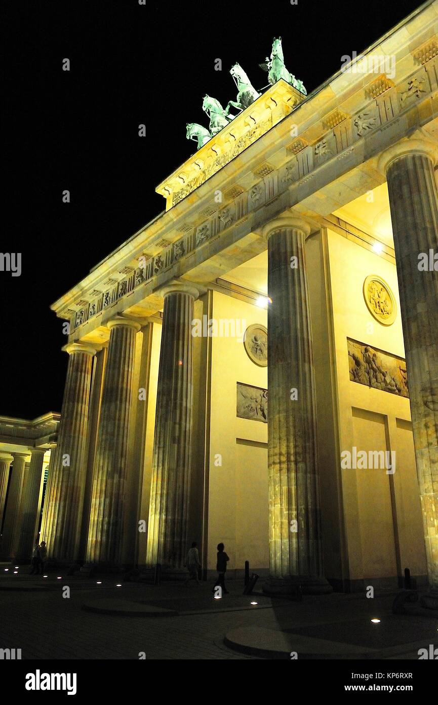 Xviiith century architecture hi-res stock photography and images - Alamy