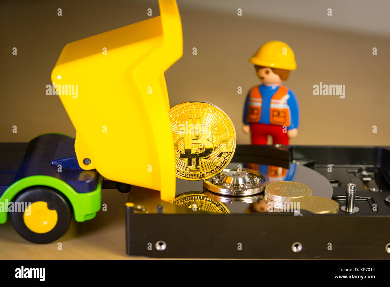 Hard disk loading hi-res stock photography and images - Alamy