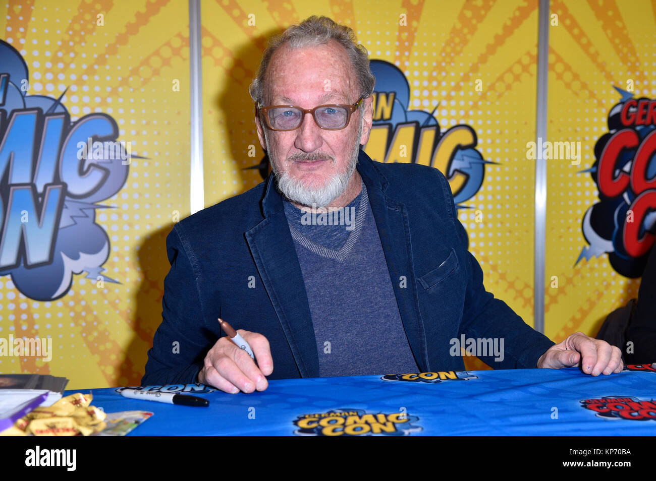 Robert englund, tv hi-res stock photography and images - Alamy