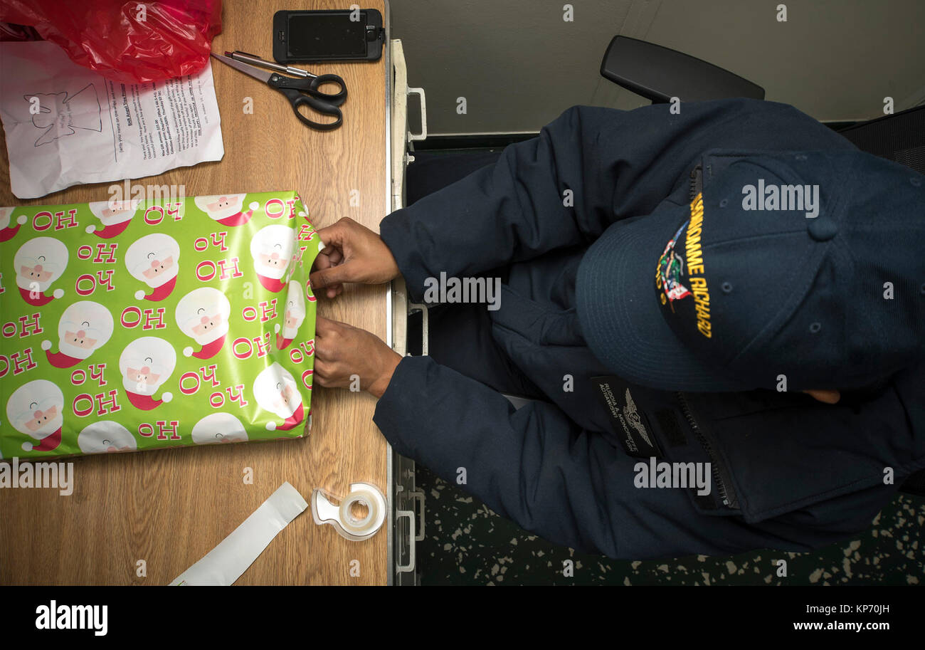 Aviation Machinist's Mate 1st Class Ruddia Moncrieffe, from Riviera ...