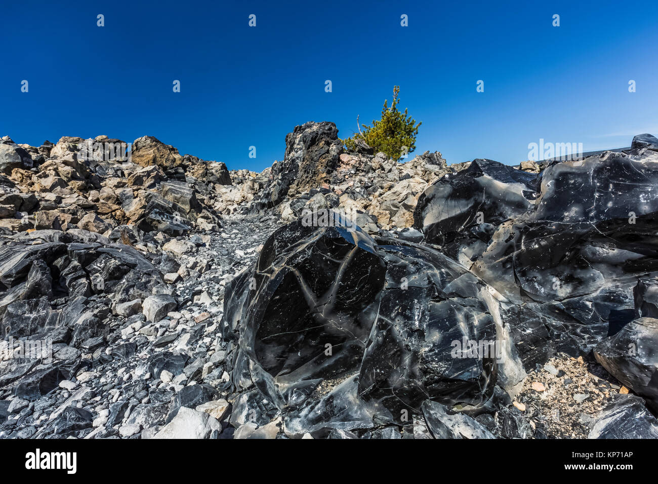 Big obsidian flow volcanic glass oregon lava hi-res stock photography and images - Alamy