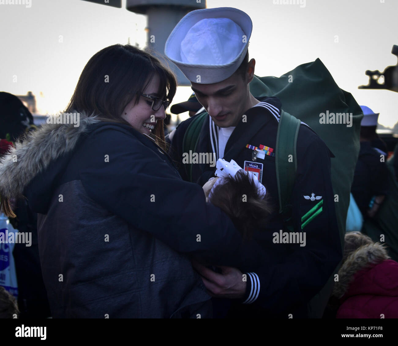 BREMERTON, Wash. (Dec. 10, 2017) U.S. Navy Aviation Ordnanceman Airman ...