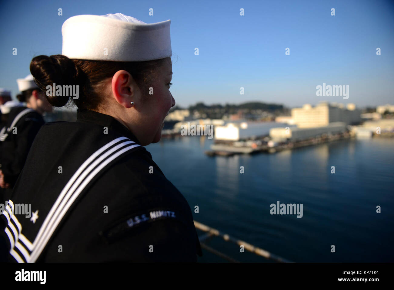 PACIFIC OCEAN (Dec. 10, 2017) U.S. Navy Personnel Specialist 1st Class ...