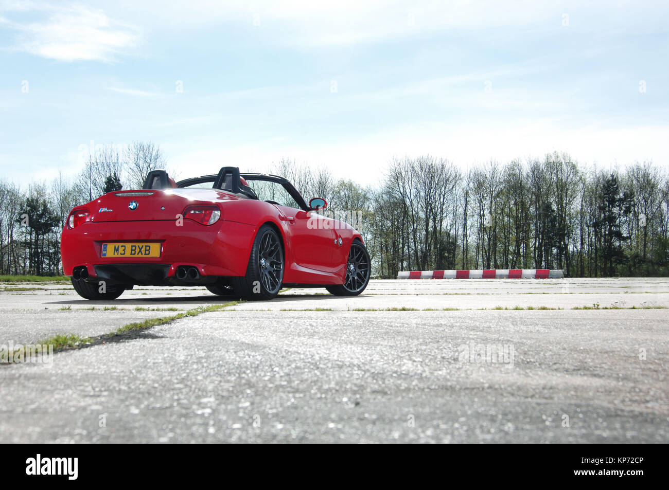 BMW Z4M E85/E86 (2003–2009) series 1 convertible German sports car ...