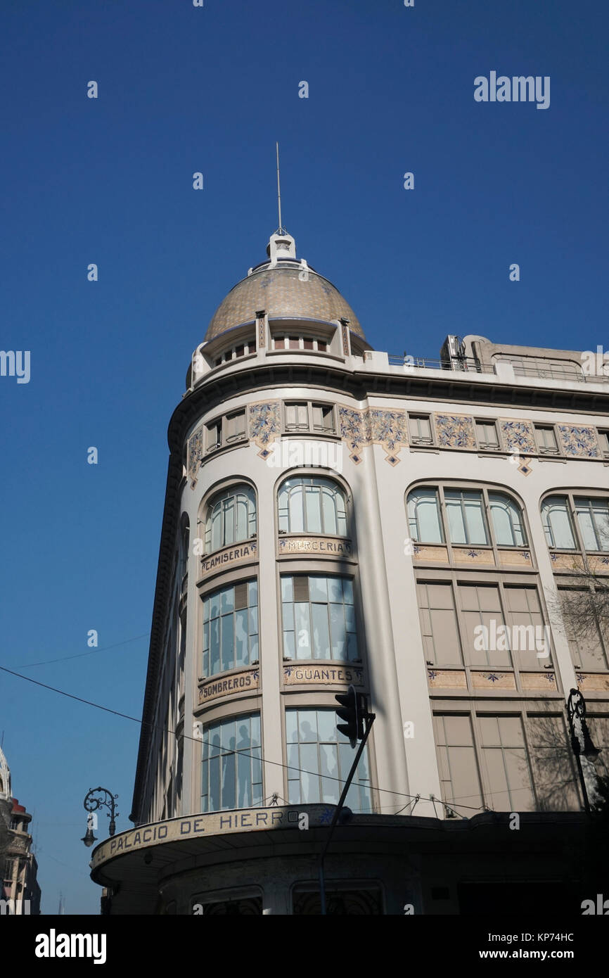 Palacio central hi-res stock photography and images - Alamy