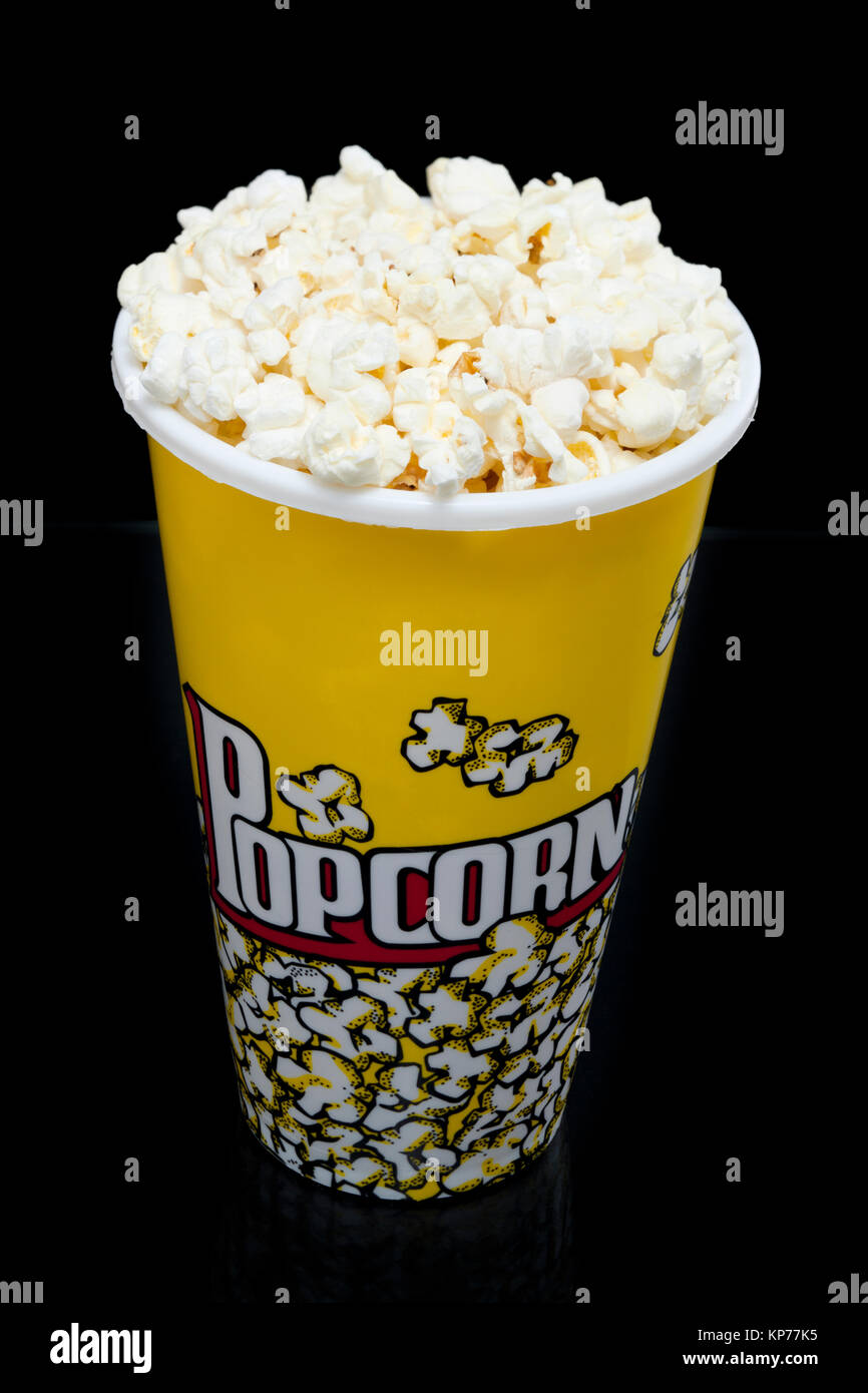 bucket of popcorn Stock Photo - Alamy