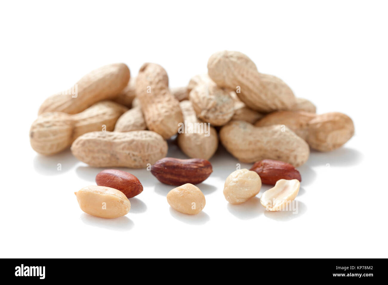 peanuts with shell and nuts Stock Photo - Alamy