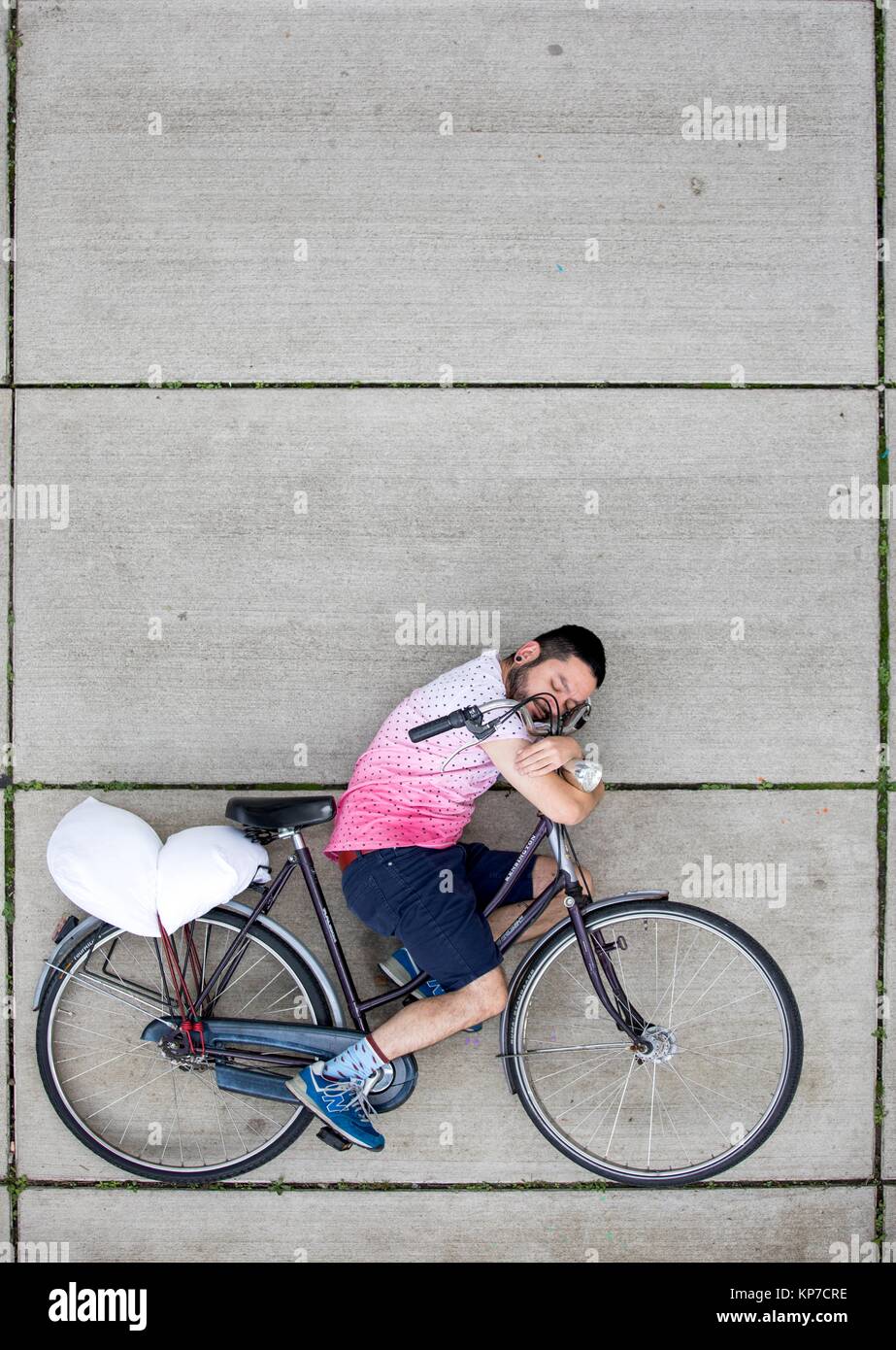 Spooning hi-res stock photography and images - Alamy