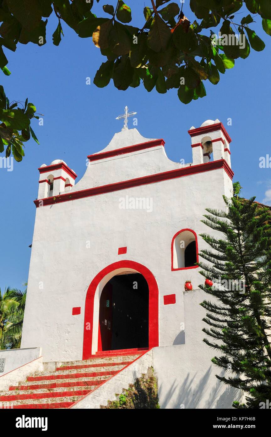 Santiago apostol church hi-res stock photography and images - Alamy