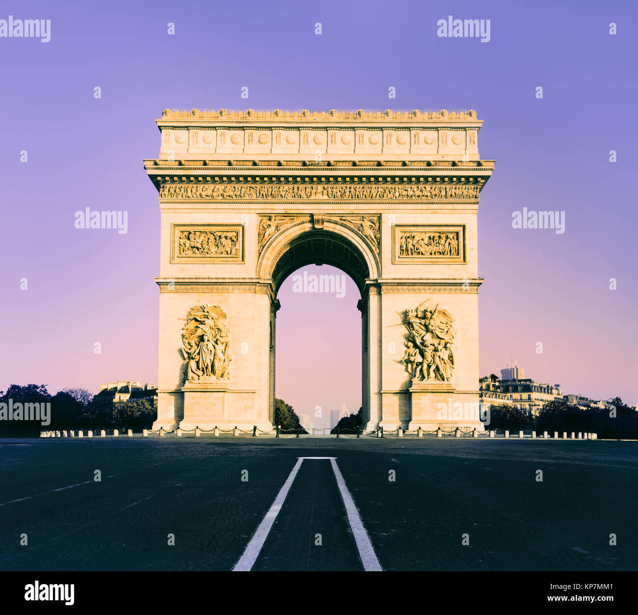 Arc de triomphe at sunrise paris hi-res stock photography and images ...