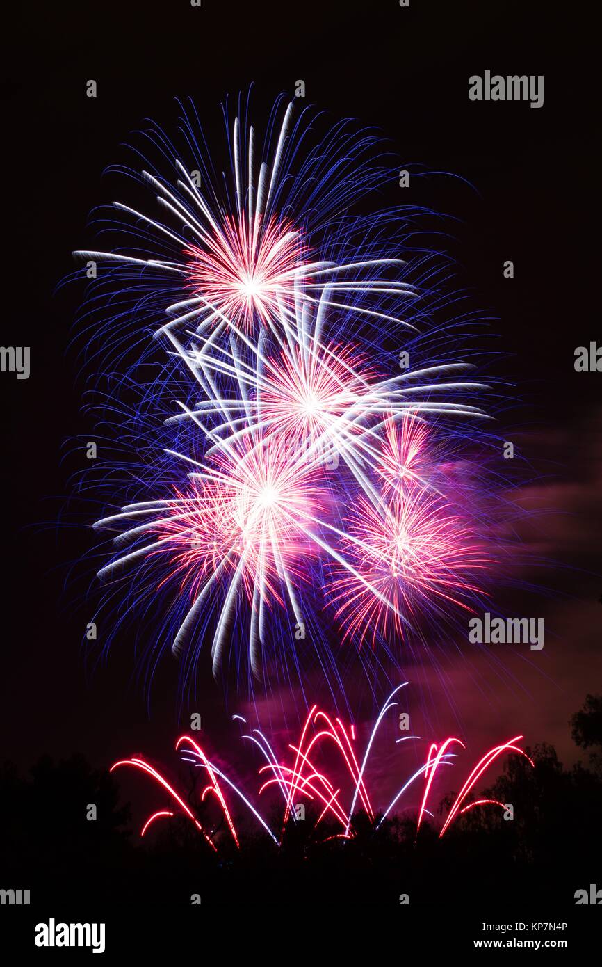 Red white blue fireworks hi-res stock photography and images - Alamy