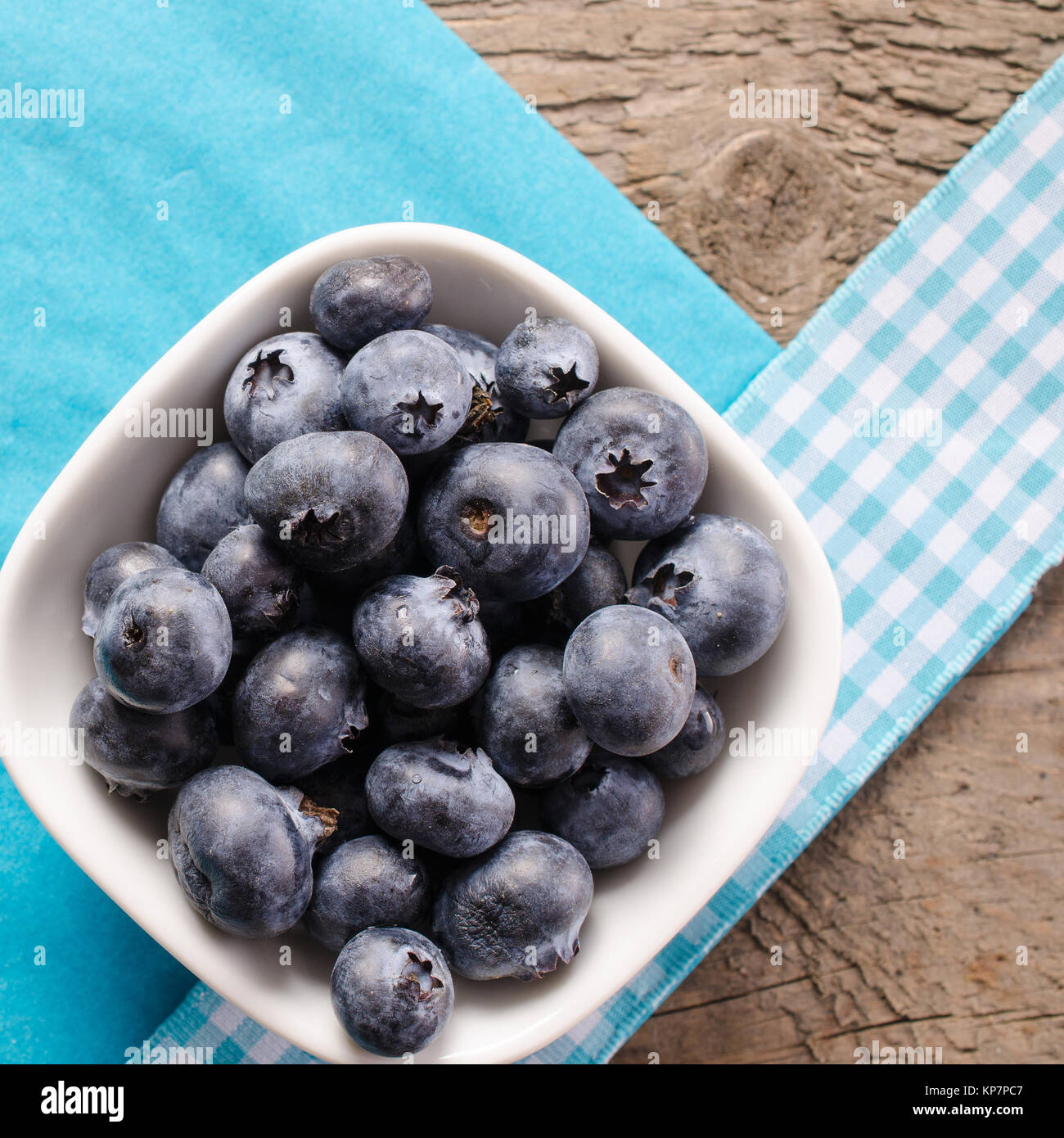 Fresh organic blueberries Stock Photo - Alamy
