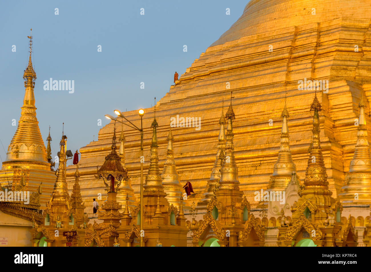 Golden steps to heaven hi-res stock photography and images - Alamy