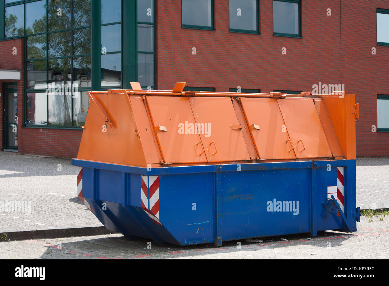 Industrial garbage bin Stock Photo - Alamy