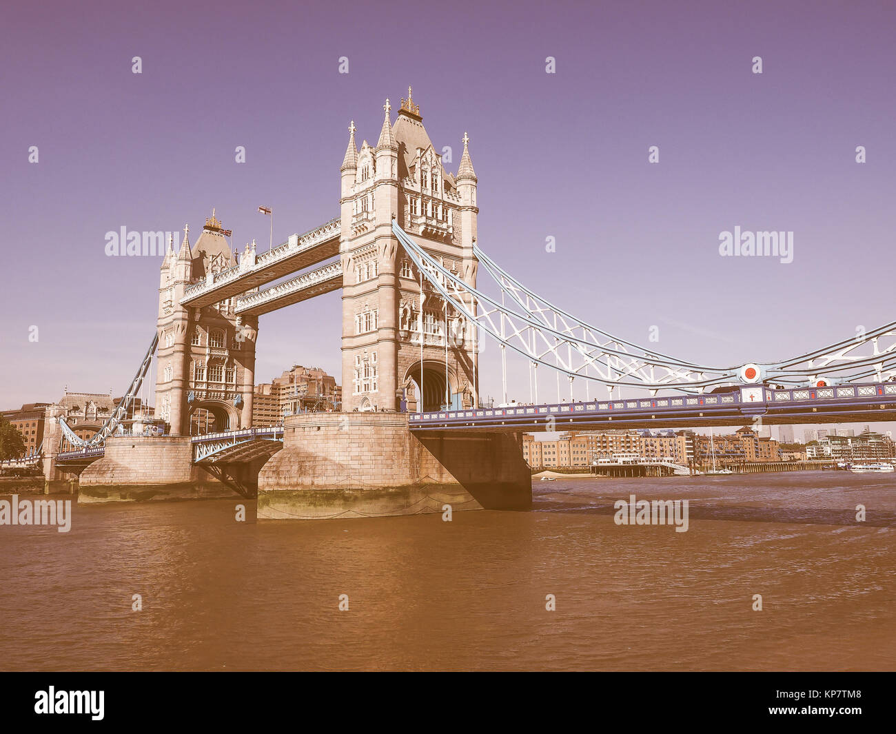 Retro looking tower london hi-res stock photography and images - Alamy